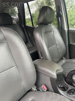 Hyundai Santa Fe 2004 Preiļi, ar dzinēja tilpumu 2.00 L un nobraukumu 250 tūkst. km par 1800 €, foto 5 vietnē AUTOMOTO.COM.LV