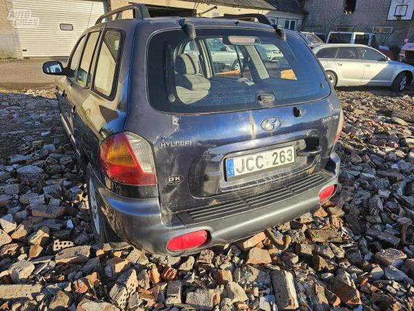 Hyundai Santa Fe 2004 Kauņa, ar dzinēja tilpumu 2.00 L un nobraukumu 240 tūkst. km par 1000 €, foto 3 vietnē AUTOMOTO.COM.LV
