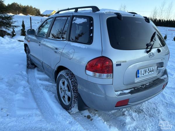 Hyundai Santa Fe 2005 Kretinga, ar dzinēja tilpumu 2.40 L un nobraukumu 227 tūkst. km par 1250 €, foto 4 vietnē AUTOMOTO.COM.LV
