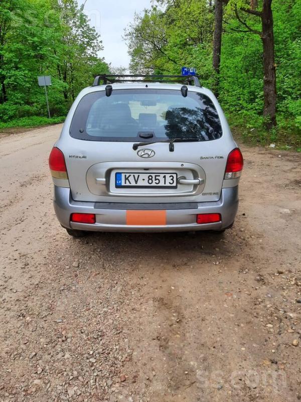 Хендай Санта Фе 2005 в Рига, объемом двигателя 2.40 л и пробегом 425 тыс. км за 1500 €, фото 4 на AUTOMOTO.COM.LV