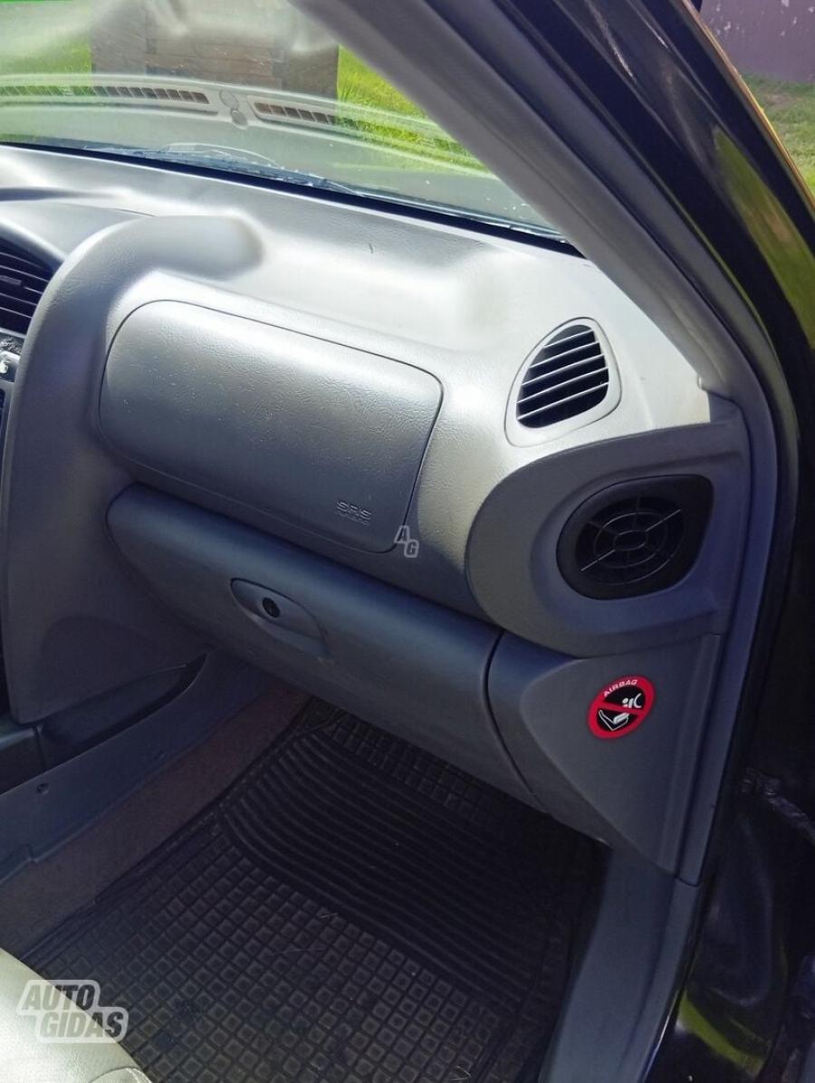 Hyundai Santa Fe 2005 Šauļi, ar dzinēja tilpumu 2.00 L un nobraukumu 414 tūkst. km par 1600 €, foto 10 vietnē AUTOMOTO.COM.LV