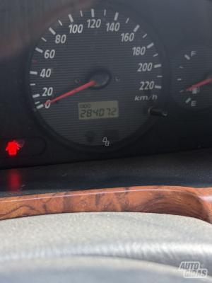 Hyundai Santa Fe 2005 Panevēža, ar dzinēja tilpumu 1.90 L un nobraukumu 284 tūkst. km par 1700 €, foto 5 vietnē AUTOMOTO.COM.LV