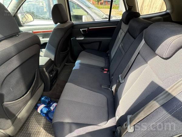 Hyundai Santa Fe 2006 Jēkabpils, ar dzinēja tilpumu 2.20 L un nobraukumu 314 tūkst. km par 2900 €, foto 5 vietnē AUTOMOTO.COM.LV