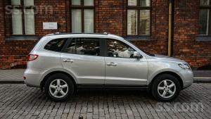 Hyundai Santa Fe 2006 in Riga, with an engine capacity of 2.20 L and mileage of 252 thousand km for 3250 €, photo 5 on AUTOMOTO.COM.LV