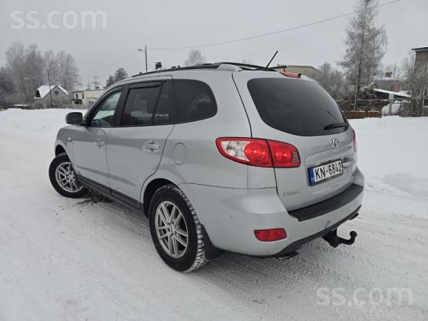 Hyundai Santa Fe 2006 in Riga, with an engine capacity of 2.20 L and mileage of 314 thousand km for 3990 €, photo 5 on AUTOMOTO.COM.LV