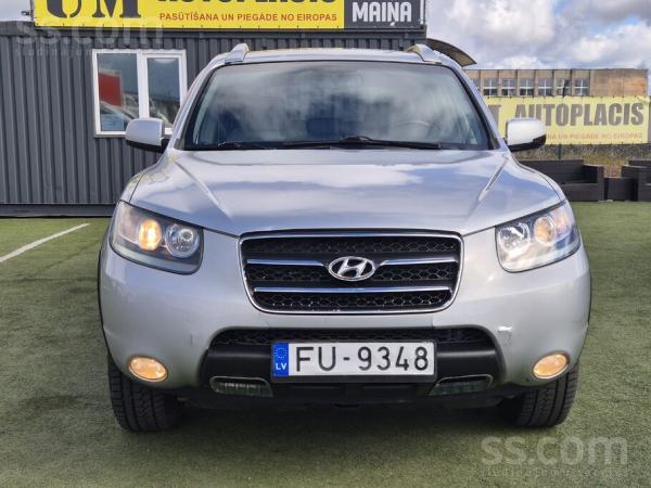 Hyundai Santa Fe 2006 in Liepaja, with an engine capacity of 2.70 L and mileage of 295 thousand km for 2600 €, photo 2 on AUTOMOTO.COM.LV