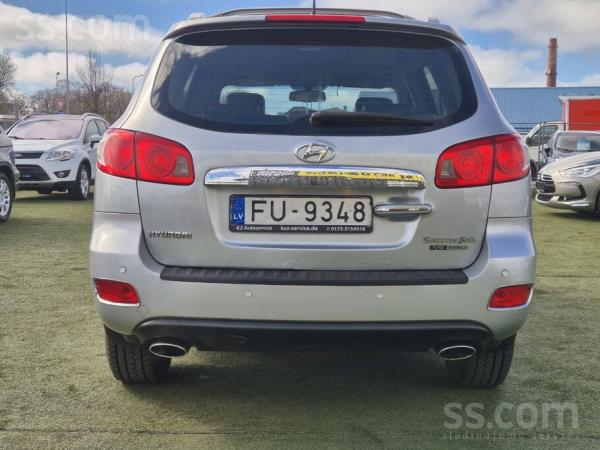 Hyundai Santa Fe 2006 in Liepaja, with an engine capacity of 2.70 L and mileage of 295 thousand km for 2600 €, photo 6 on AUTOMOTO.COM.LV