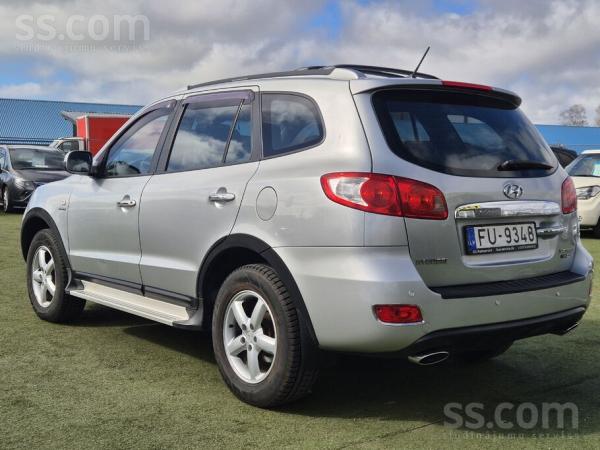 Hyundai Santa Fe 2006 in Liepaja, with an engine capacity of 2.70 L and mileage of 295 thousand km for 2600 €, photo 7 on AUTOMOTO.COM.LV