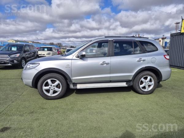 Hyundai Santa Fe 2006 in Liepaja, with an engine capacity of 2.70 L and mileage of 295 thousand km for 2600 €, photo 8 on AUTOMOTO.COM.LV