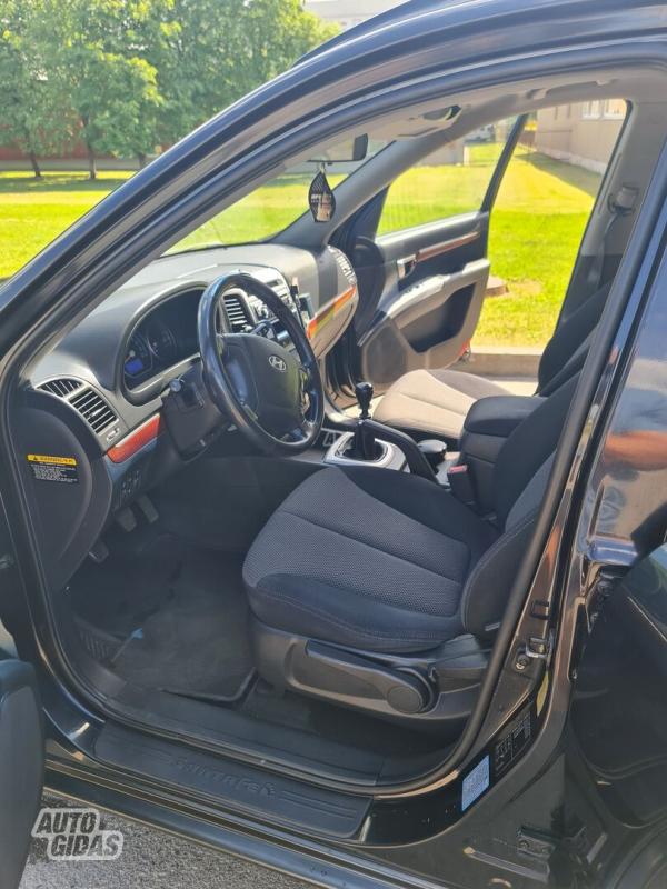 Hyundai Santa Fe 2006 in Kaunas, with an engine capacity of 2.20 L and mileage of 250 thousand km for 3150 €, photo 3 on AUTOMOTO.COM.LV
