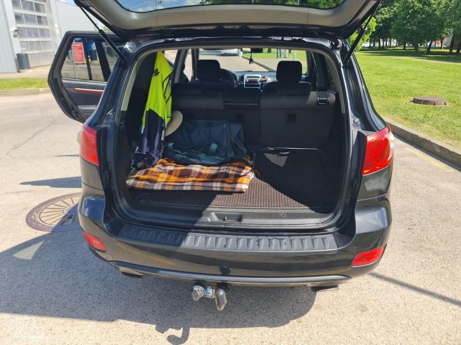 Hyundai Santa Fe 2006 in Kaunas, with an engine capacity of 2.20 L and mileage of 250 thousand km for 3150 €, photo 7 on AUTOMOTO.COM.LV