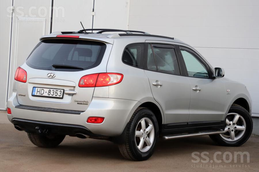 Hyundai Santa Fe 2006 in Tukums, with an engine capacity of 2.20 L and mileage of 372 thousand km for 3990 €, photo 5 on AUTOMOTO.COM.LV