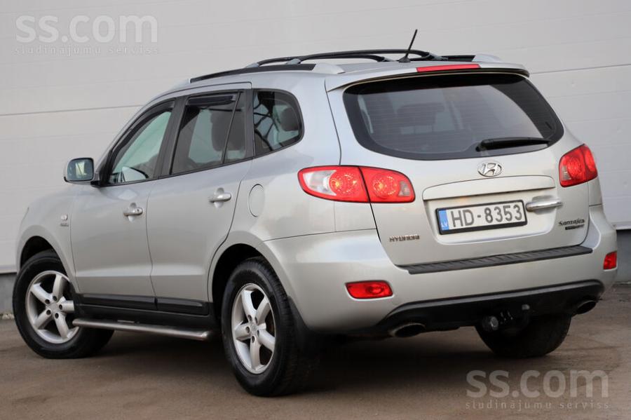 Hyundai Santa Fe 2006 in Tukums, with an engine capacity of 2.20 L and mileage of 372 thousand km for 3990 €, photo 6 on AUTOMOTO.COM.LV