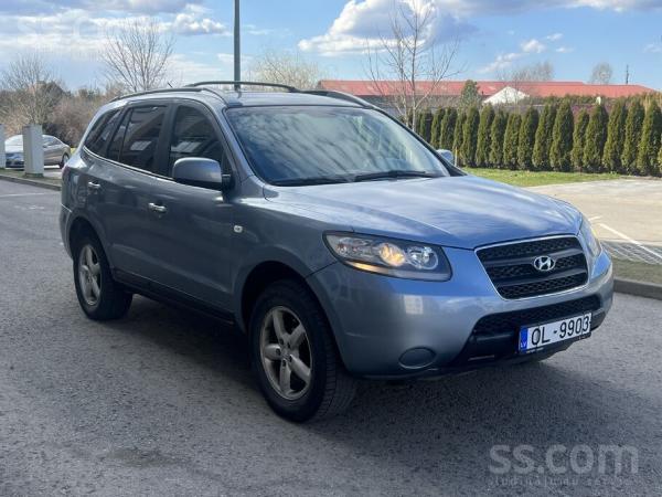 Hyundai Santa Fe 2006 in Riga, with an engine capacity of 2.20 L and mileage of 280 thousand km for 2550 €, photo 4 on AUTOMOTO.COM.LV