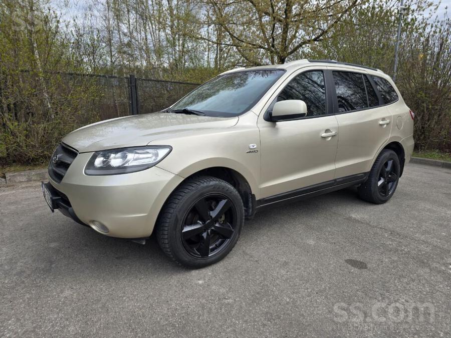 Hyundai Santa Fe 2006 Rīga, ar dzinēja tilpumu 2.20 L un nobraukumu 324 tūkst. km par 2990 €, foto 3 vietnē AUTOMOTO.COM.LV