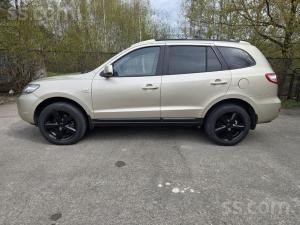 Hyundai Santa Fe 2006 Rīga, ar dzinēja tilpumu 2.20 L un nobraukumu 324 tūkst. km par 2990 €, foto 4 vietnē AUTOMOTO.COM.LV