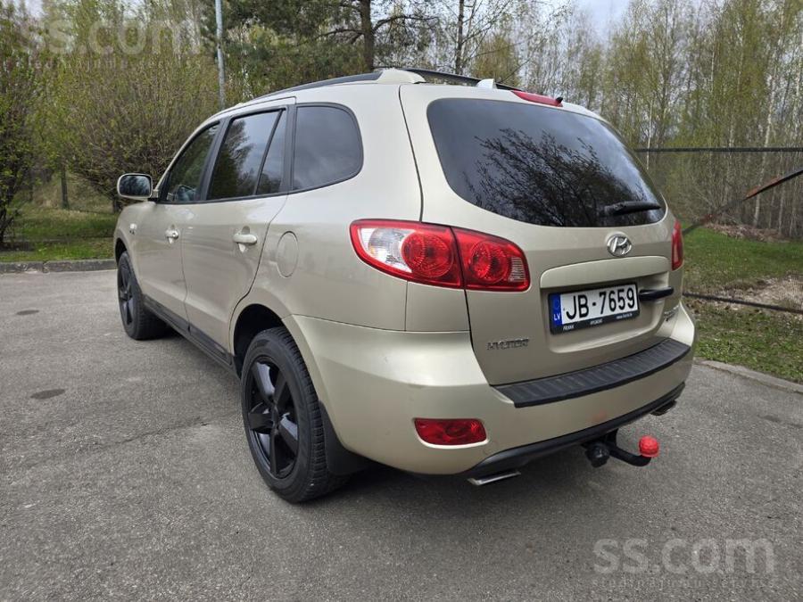 Hyundai Santa Fe 2006 Rīga, ar dzinēja tilpumu 2.20 L un nobraukumu 324 tūkst. km par 2990 €, foto 6 vietnē AUTOMOTO.COM.LV