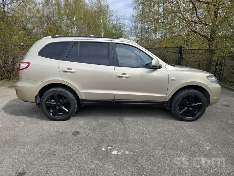 Hyundai Santa Fe 2006 Rīga, ar dzinēja tilpumu 2.20 L un nobraukumu 324 tūkst. km par 2990 €, foto 9 vietnē AUTOMOTO.COM.LV