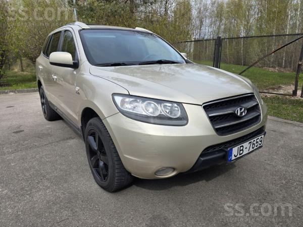 Hyundai Santa Fe 2006 in Riga, with an engine capacity of 2.20 L and mileage of 324 thousand km for 2990 €, photo 10 on AUTOMOTO.COM.LV