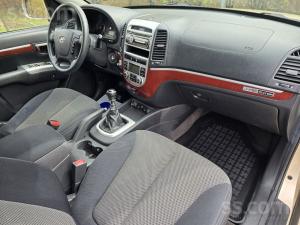 Hyundai Santa Fe 2006 Rīga, ar dzinēja tilpumu 2.20 L un nobraukumu 324 tūkst. km par 2990 €, foto 14 vietnē AUTOMOTO.COM.LV