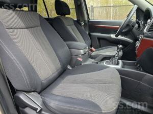 Hyundai Santa Fe 2006 Rīga, ar dzinēja tilpumu 2.20 L un nobraukumu 324 tūkst. km par 2990 €, foto 15 vietnē AUTOMOTO.COM.LV