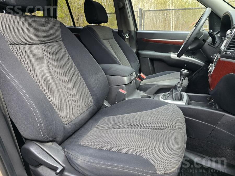 Hyundai Santa Fe 2006 Rīga, ar dzinēja tilpumu 2.20 L un nobraukumu 324 tūkst. km par 2990 €, foto 15 vietnē AUTOMOTO.COM.LV