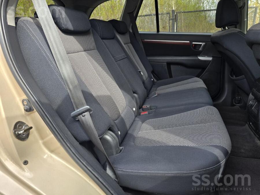 Hyundai Santa Fe 2006 Rīga, ar dzinēja tilpumu 2.20 L un nobraukumu 324 tūkst. km par 2990 €, foto 17 vietnē AUTOMOTO.COM.LV