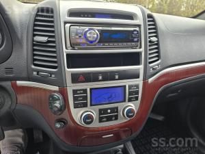 Hyundai Santa Fe 2006 Rīga, ar dzinēja tilpumu 2.20 L un nobraukumu 324 tūkst. km par 2990 €, foto 23 vietnē AUTOMOTO.COM.LV