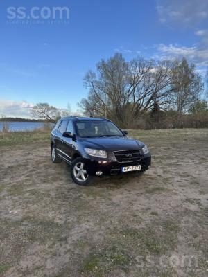 Hyundai Santa Fe 2006 in Rezekne, with an engine capacity of 2.20 L and mileage of 291 thousand km for 2900 €, photo  on AUTOMOTO.COM.LV