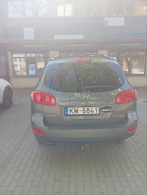 Hyundai Santa Fe 2006 in Riga, with an engine capacity of 2.20 L and mileage of 280 thousand km for 950 €, photo 6 on AUTOMOTO.COM.LV