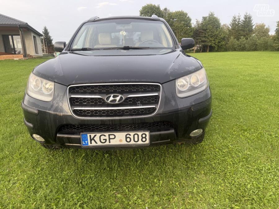 Hyundai Santa Fe 2006 Šauļi, ar dzinēja tilpumu 2.20 L un nobraukumu 231 tūkst. km par 3900 €, foto 1 vietnē AUTOMOTO.COM.LV