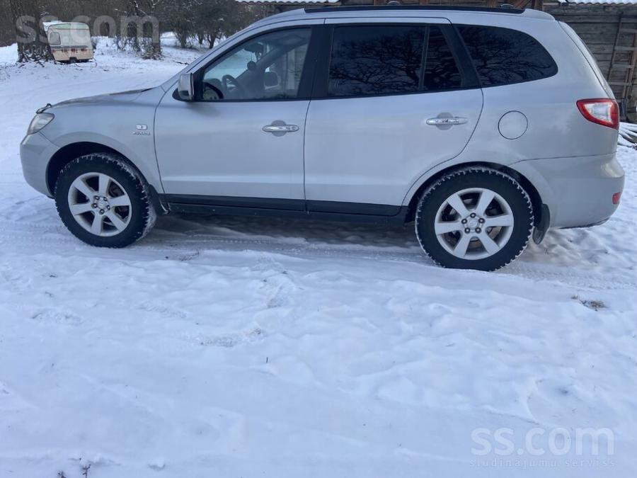 Hyundai Santa Fe 2007 Gulbene, ar dzinēja tilpumu 2.20 L un nobraukumu 0 tūkst. km par 4150 €, foto 5 vietnē AUTOMOTO.COM.LV