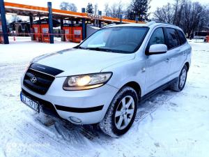 Hyundai Santa Fe 2007 in Dobele, with an engine capacity of 2.20 L and mileage of 243 thousand km for 3950 €, photo  on AUTOMOTO.COM.LV