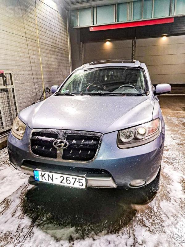 Hyundai Santa Fe 2007 Rīga, ar dzinēja tilpumu 2.20 L un nobraukumu 337 tūkst. km par 2950 €, foto 2 vietnē AUTOMOTO.COM.LV