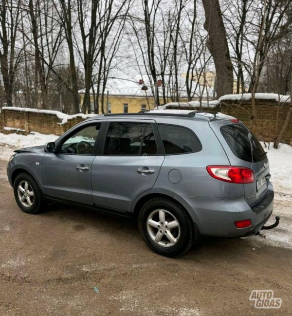 Hyundai Santa Fe 2007 Viļņa, ar dzinēja tilpumu 2.20 L un nobraukumu 259 tūkst. km par 1800 €, foto 3 vietnē AUTOMOTO.COM.LV