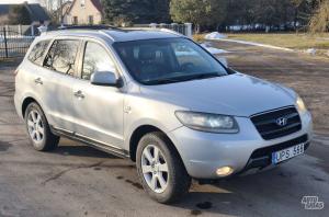 Hyundai Santa Fe 2007 in Jonava, with an engine capacity of 2.20 L and mileage of 313 thousand km for 2200 €, photo  on AUTOMOTO.COM.LV