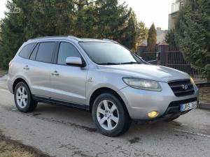 Hyundai Santa Fe 2007 in Jonava, with an engine capacity of 2.20 L and mileage of 313 thousand km for 2200 €, photo  on AUTOMOTO.COM.LV
