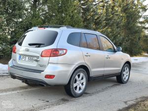 Hyundai Santa Fe 2007 in Jonava, with an engine capacity of 2.20 L and mileage of 313 thousand km for 2200 €, photo 6 on AUTOMOTO.COM.LV