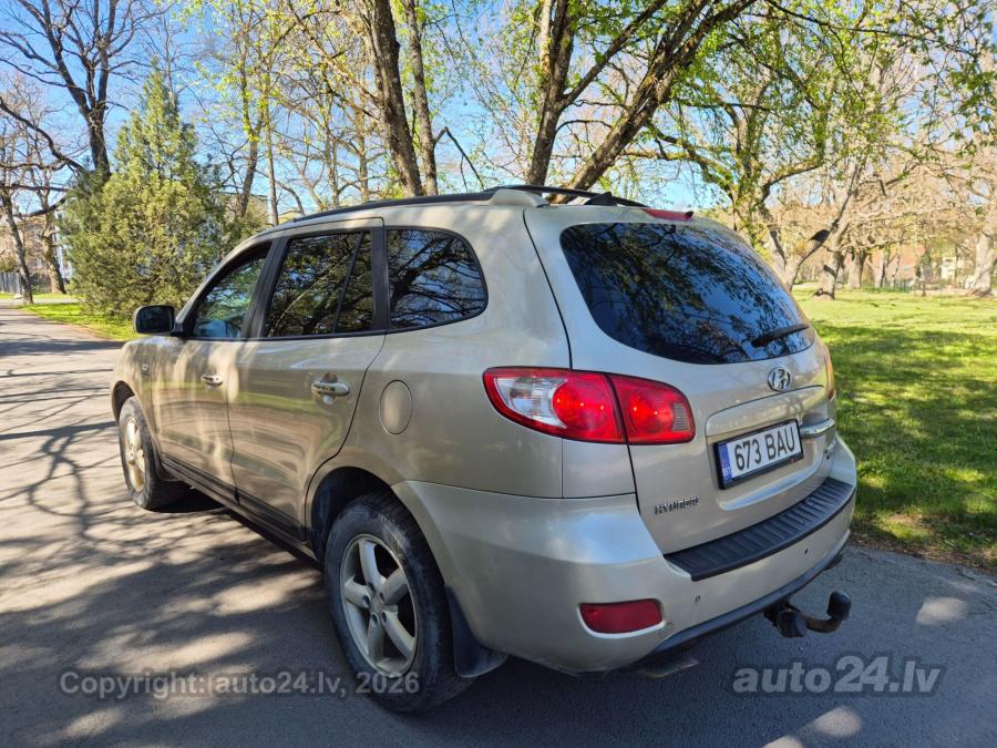 Hyundai Santa Fe 2007 in Tallinn, with an engine capacity of 2.20 L and mileage of 350 thousand km for 1999 €, photo 4 on AUTOMOTO.COM.LV