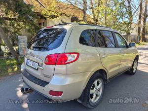 Hyundai Santa Fe 2007 in Tallinn, with an engine capacity of 2.20 L and mileage of 350 thousand km for 1999 €, photo 5 on AUTOMOTO.COM.LV