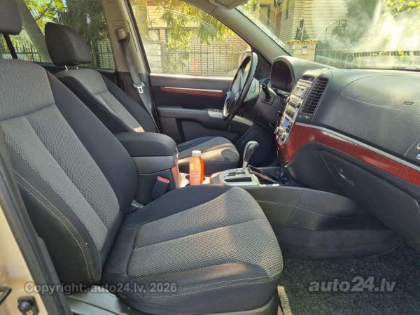 Hyundai Santa Fe 2007 Tallina, ar dzinēja tilpumu 2.20 L un nobraukumu 350 tūkst. km par 1999 €, foto 6 vietnē AUTOMOTO.COM.LV