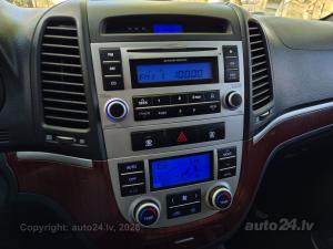 Hyundai Santa Fe 2007 in Tallinn, with an engine capacity of 2.20 L and mileage of 350 thousand km for 1999 €, photo 14 on AUTOMOTO.COM.LV