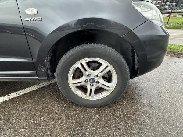 Hyundai Santa Fe 2007 Viļņa, ar dzinēja tilpumu 2.20 L un nobraukumu 242 tūkst. km par 2600 €, foto 4 vietnē AUTOMOTO.COM.LV