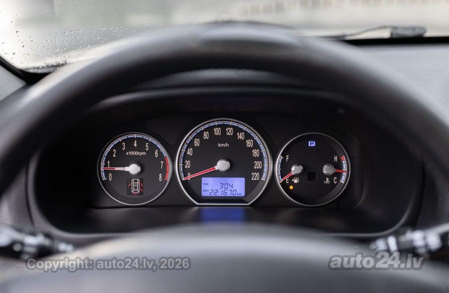 Hyundai Santa Fe 2007 Tallina, ar dzinēja tilpumu 2.70 L un nobraukumu 221 tūkst. km par 3498 €, foto 14 vietnē AUTOMOTO.COM.LV