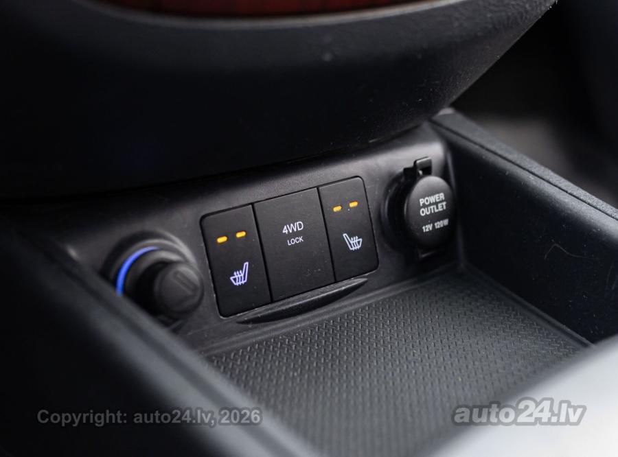 Hyundai Santa Fe 2007 Tallina, ar dzinēja tilpumu 2.70 L un nobraukumu 221 tūkst. km par 3498 €, foto 15 vietnē AUTOMOTO.COM.LV