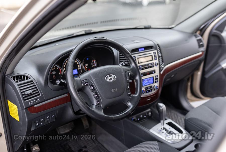 Hyundai Santa Fe 2007 Tallina, ar dzinēja tilpumu 2.70 L un nobraukumu 221 tūkst. km par 3498 €, foto 20 vietnē AUTOMOTO.COM.LV