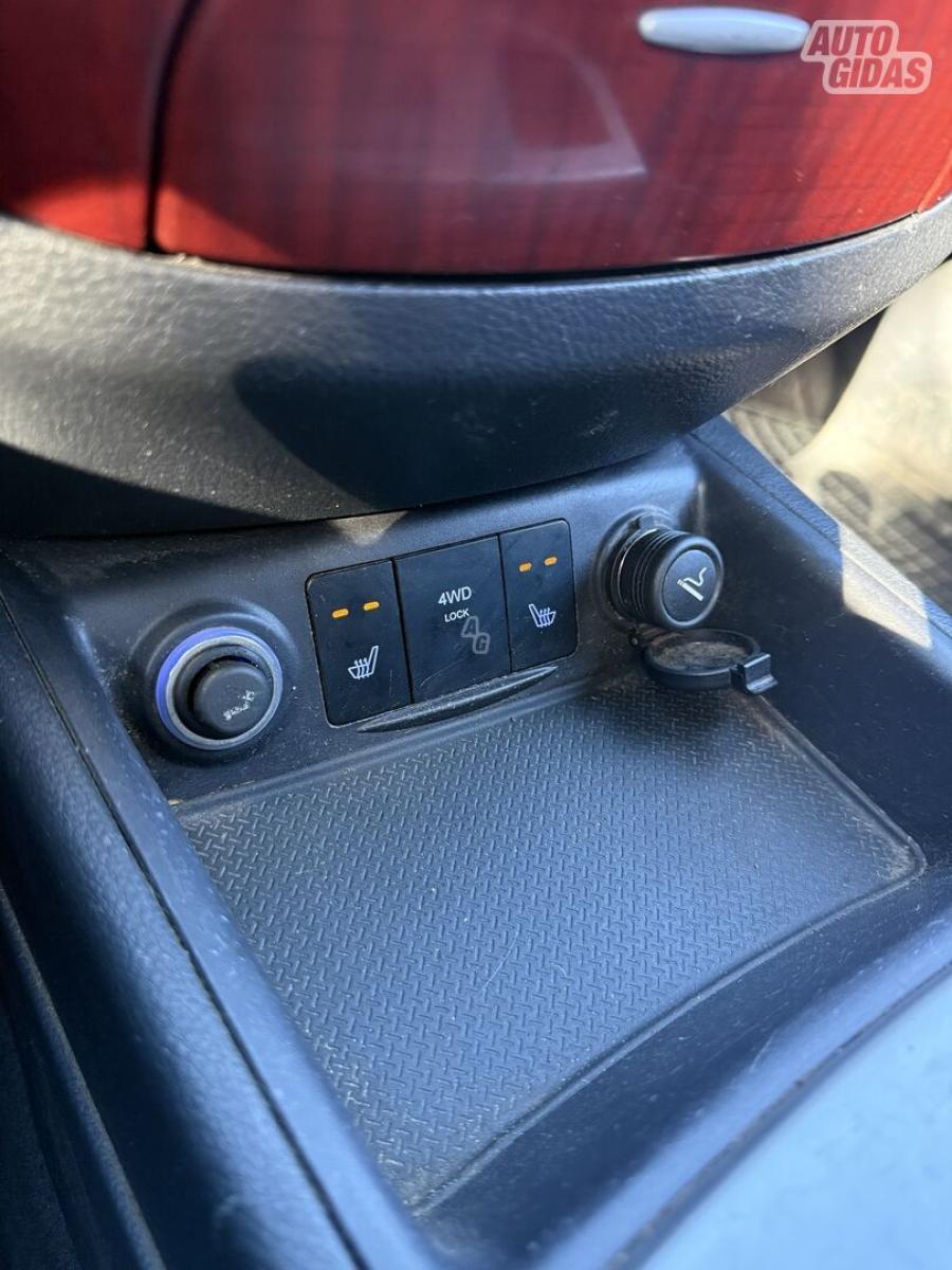 Hyundai Santa Fe 2007 Marijampole, ar dzinēja tilpumu 2.20 L un nobraukumu 226 tūkst. km par 3200 €, foto 14 vietnē AUTOMOTO.COM.LV