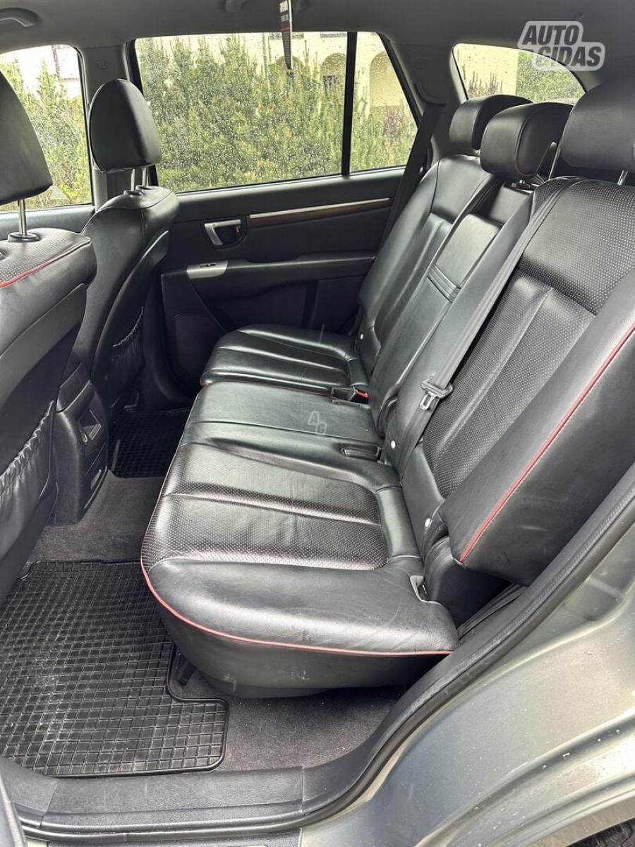Hyundai Santa Fe 2007 Viļņa, ar dzinēja tilpumu 2.20 L un nobraukumu 320 tūkst. km par 3650 €, foto 13 vietnē AUTOMOTO.COM.LV
