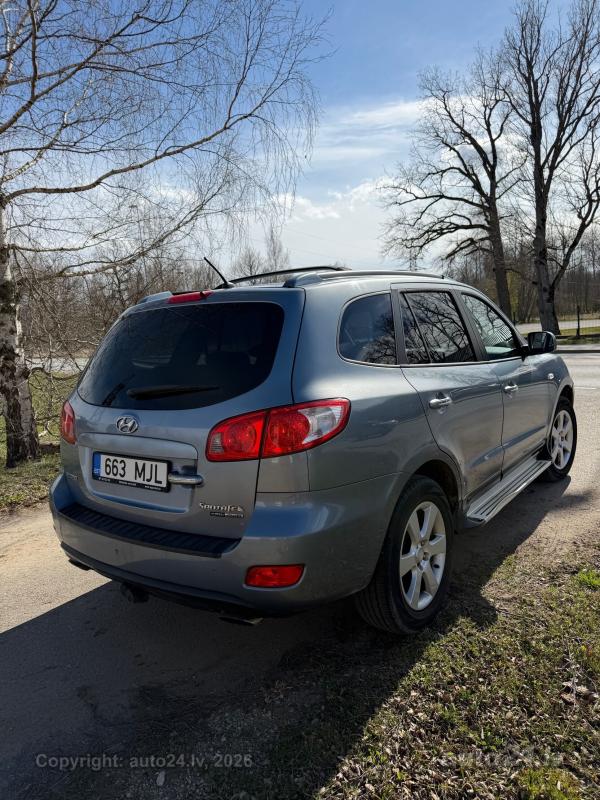 Hyundai Santa Fe 2007 in Tallinn, with an engine capacity of 2.20 L and mileage of 328 thousand km for 2999 €, photo 3 on AUTOMOTO.COM.LV