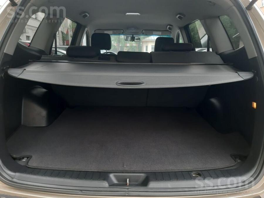 Hyundai Santa Fe 2007 in Daugavpils, with an engine capacity of 2.20 L and mileage of 0 thousand km for 3550 €, photo 20 on AUTOMOTO.COM.LV